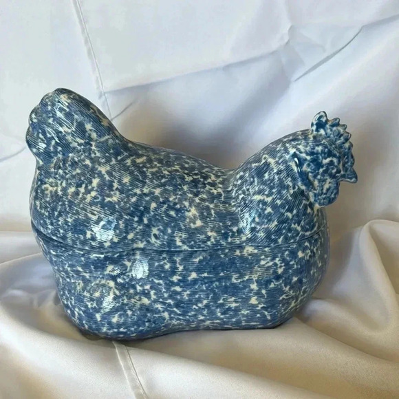 Vintage | Kitchen | Vintage Hen Serving Dish Blue And White Speckled ...